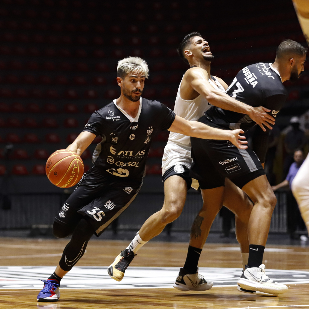 Associação Bauru Basketball Team vence o São Paulo no NBB
