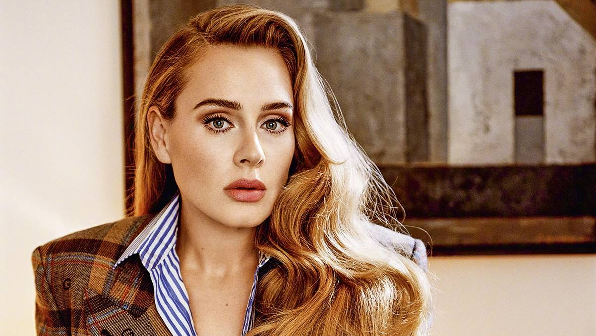 Adele é acusada de transfobia por dizer que "ama ser mulher"; Entenda!