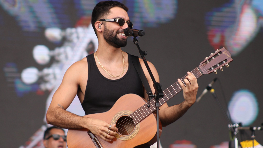 Silva: Cantor desperta comentários positivos no Lollapalooza 2022