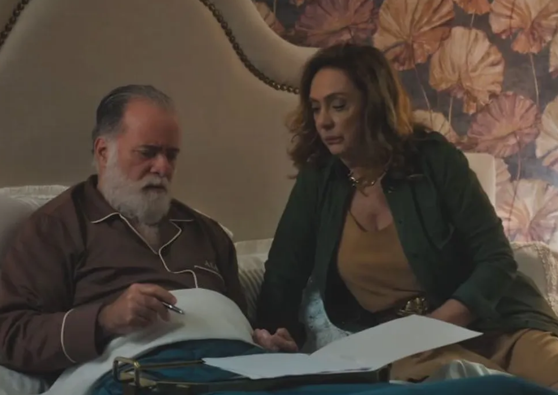 Terra e Paixão: antes de morrer, Agatha rouba fortuna do marido